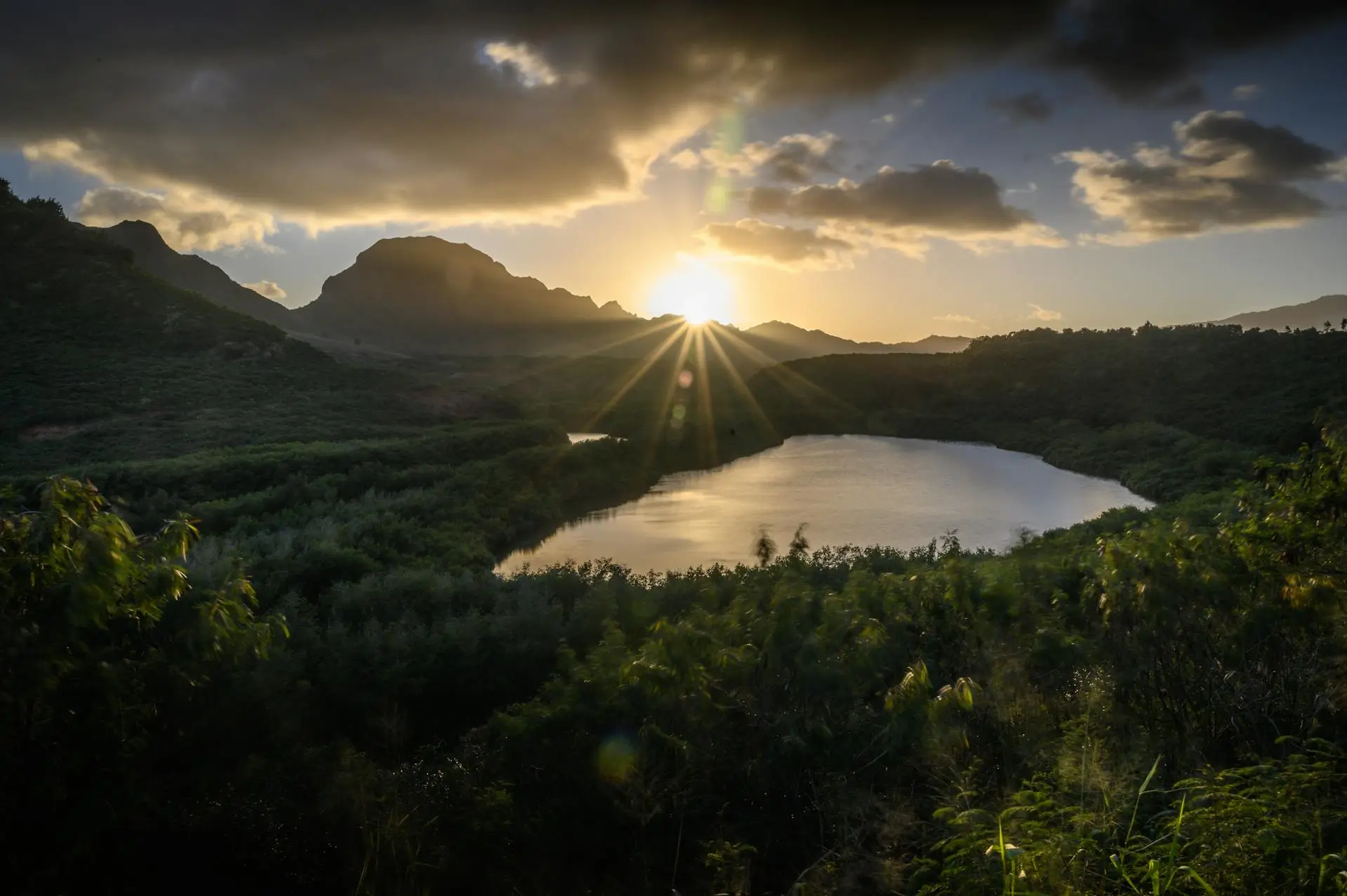 The November Sweet Spot: Why This Fall Month is Pure Hawaiian Magic ⋆ ...